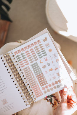 PREGNANCY BOOK & BIRTH JOURNAL | Your Mindful Mama